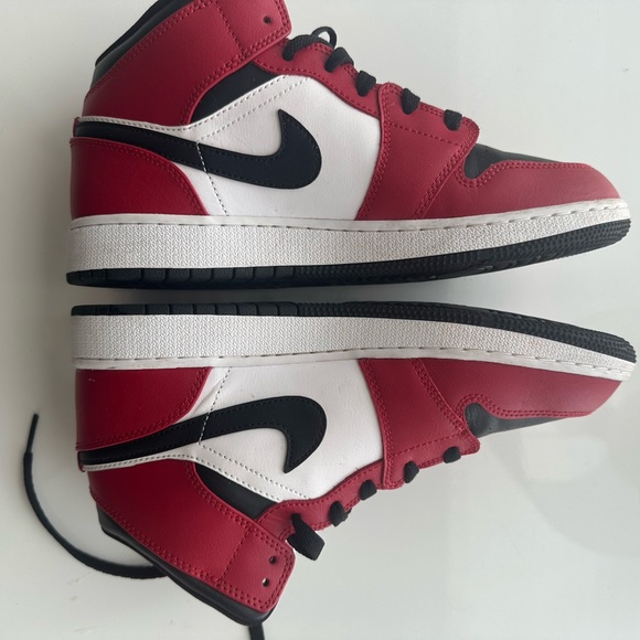 Nike | Shoes | Air Jordan Retro Chicago | Poshmark